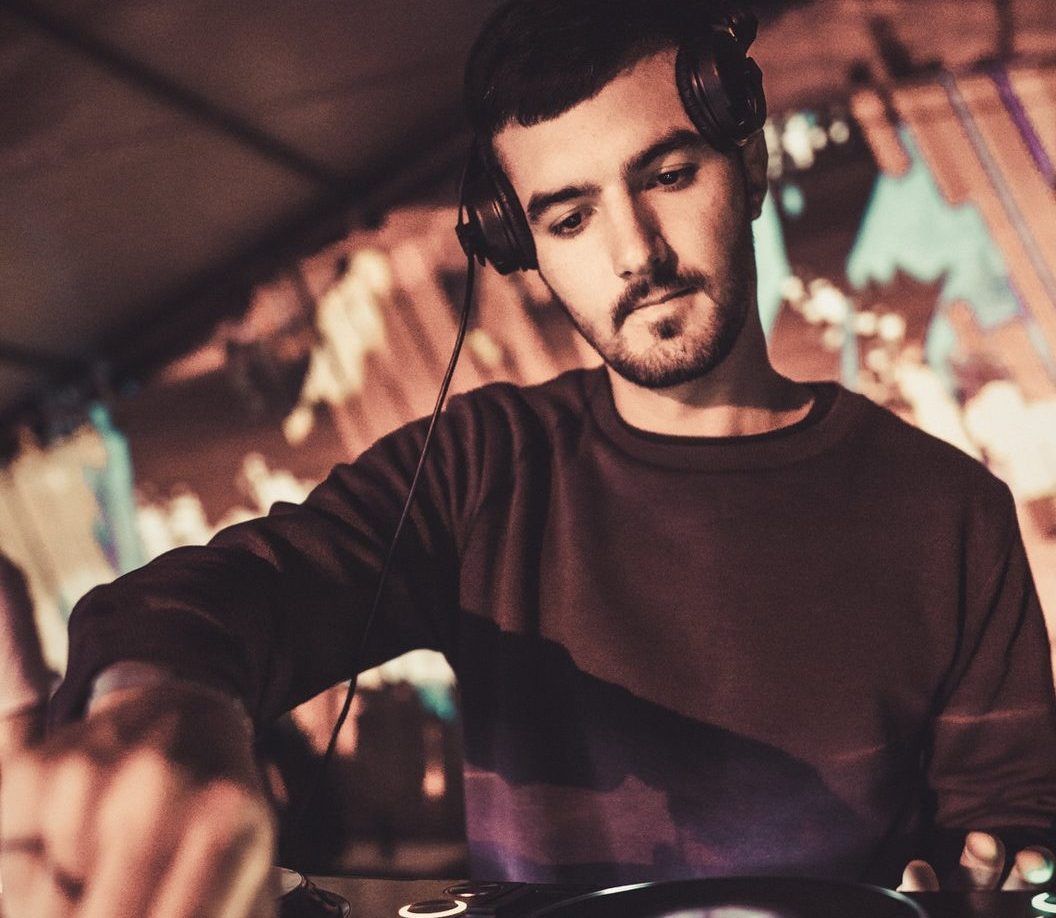 Ascultă Houseworks 2 de la Iuly.B | Electronic Beats Romania